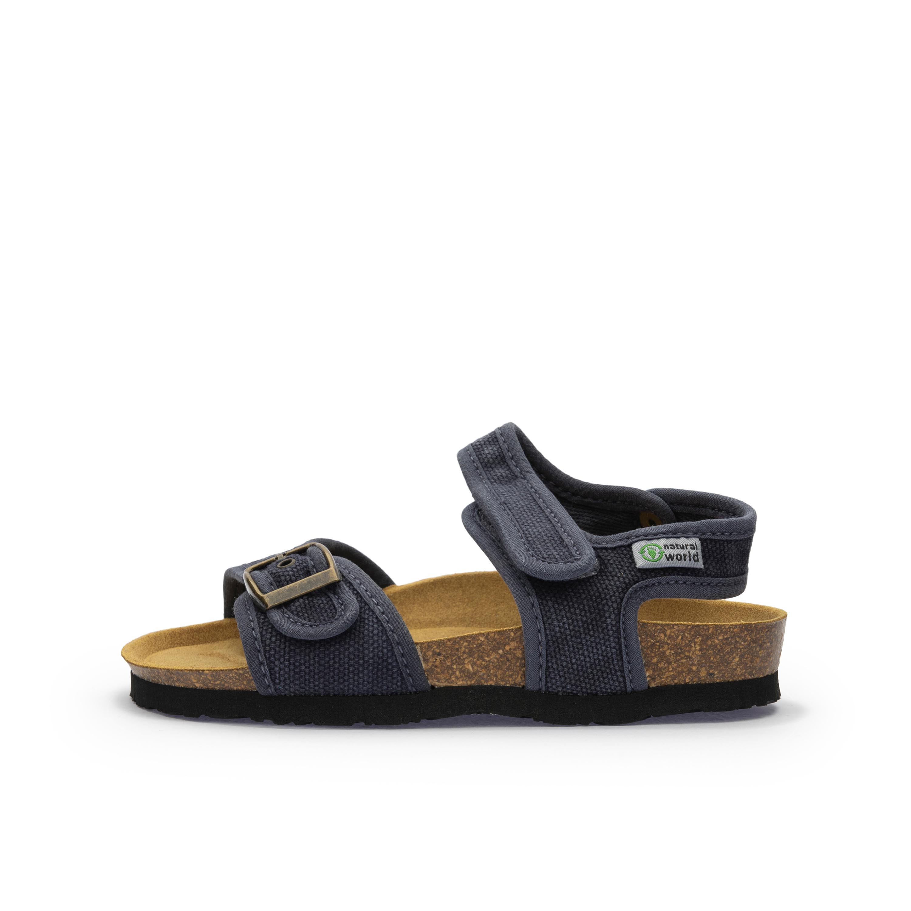 Sandalia plana azul lavado con velcro 7081 Natural World | Pepa y Cris